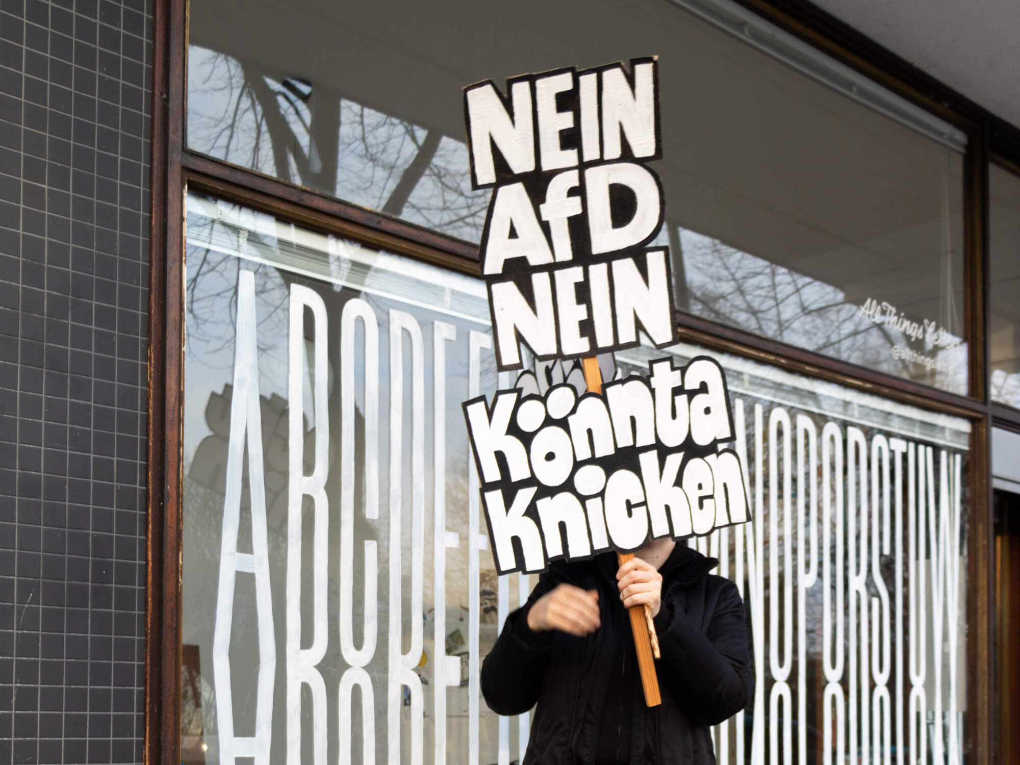 Lettering für Demo-Schilder gegen rechts – All Things Letters