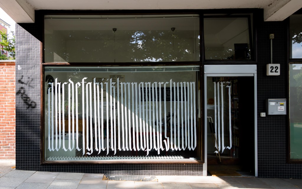 Window Alphabets on Venusberg – All Things Letters