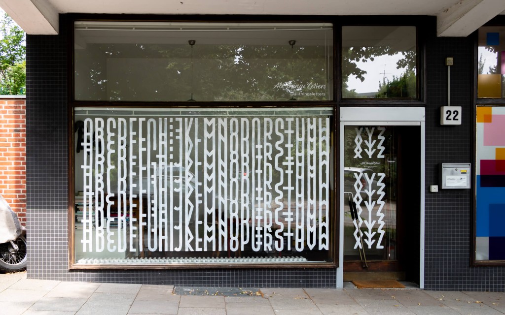 Window Alphabets on Venusberg – All Things Letters